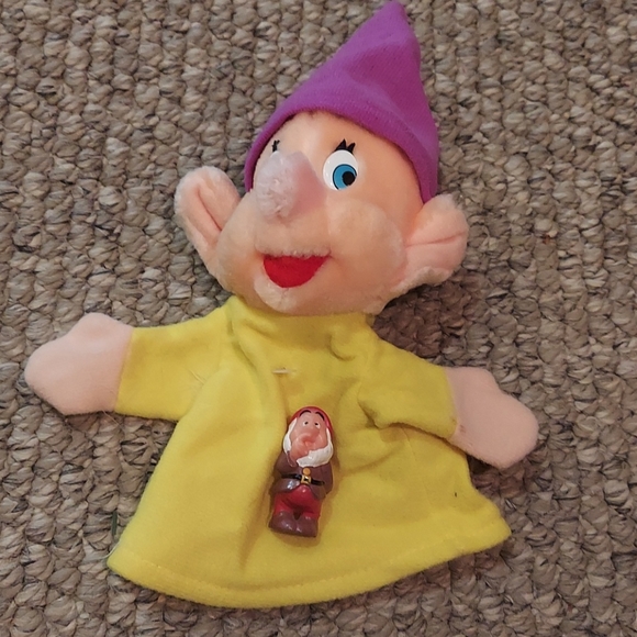 Disney | Toys | 987 Disney Theme Park Dopey Dwarf Souvenir Puppet ...